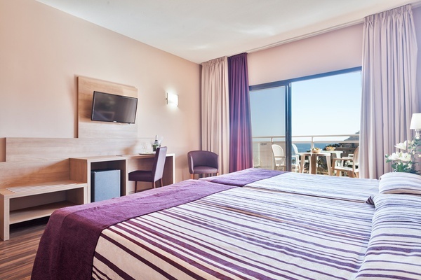 Hotel Best Tritón, Benalmádena | Official Website | Best price